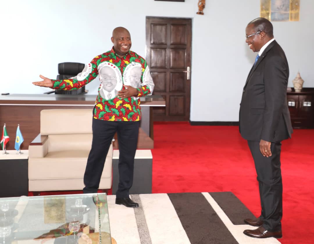 RAIS WA JAMHURI YA BURUNDI, MHE. EVARISTE NDAYISHIMIYE AKIMKARIBISHA ...